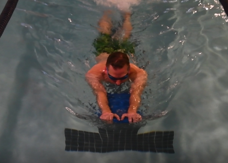 How to Use a Kickboard and What You Might be Doing Wrong | Ray-Board